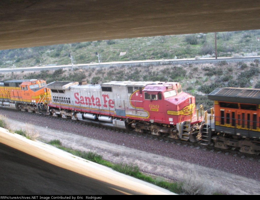 BNSF 689